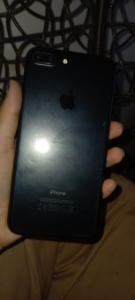Iphone 7plus sotiladi