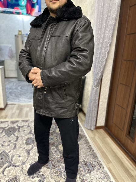 Mujskoy kojanniy kurtka