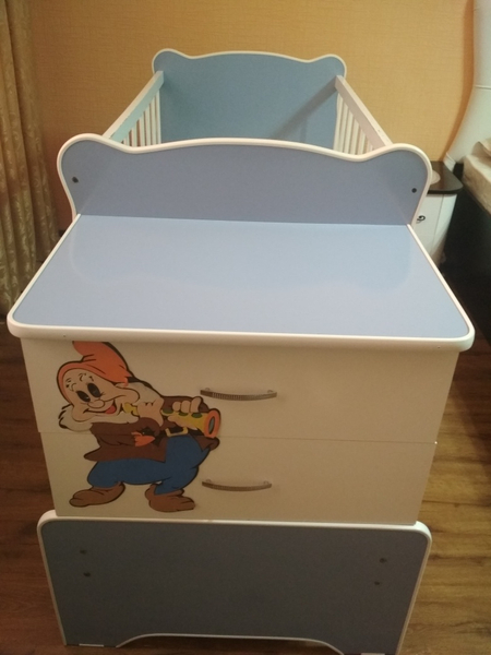 Продам детскую  кровать