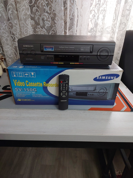 Видемагнитофон Samsung модель SV-150G