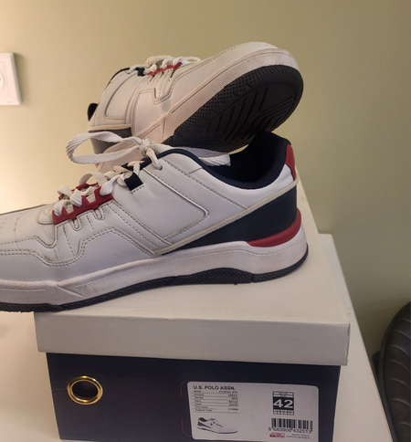 Продаются фирменные кросовки Polo 42 размера