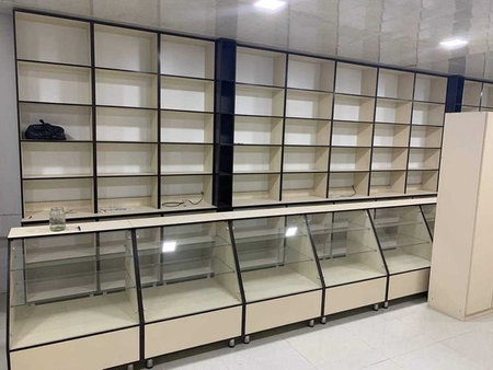 Полка и витрина стеллаж для аптека и магазина,

Срок 3 дня 

Звоните