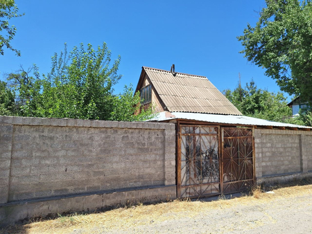Dacha sotladi  yer narxda 6 sotix