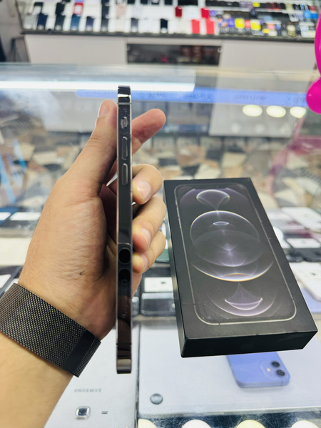 iPhone 12 Pro  256 gb ideal