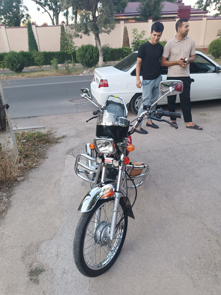 Kavasaki 110kub qzil