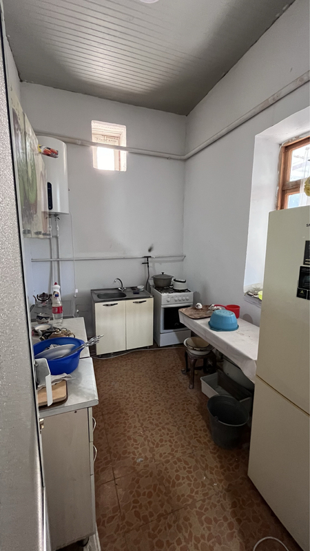 Hovli sotiladi , yo’lni yuzida , biznes idealaga zor qulay joy
