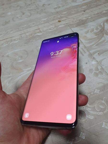 Samsung galaxy S10plus 8+8/128 ideal