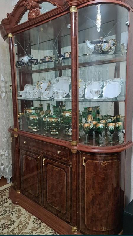 Стенка Горка  сотилади. Продаётся Стенка в отличном новым состояние