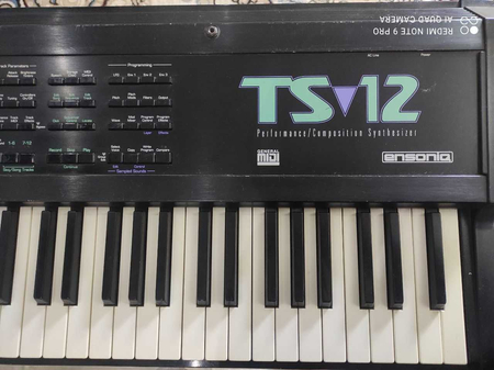 ENSONIQ TS-12 Syntezator