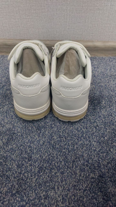 Новые кроссовки Skechers лоферы loafers размер 42