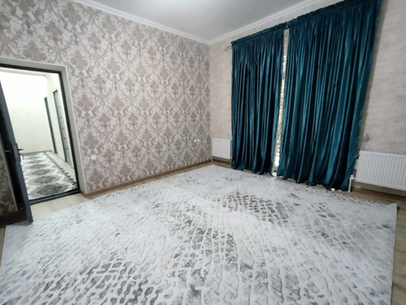 Икки хонали уй сотилади