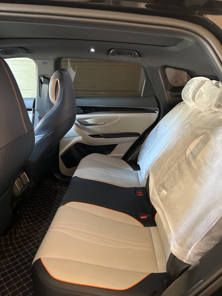 BYD Song Plus Flagship sotiladi