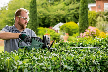 Bosch AdvancedHedgeCut 70 кусторез электрический,