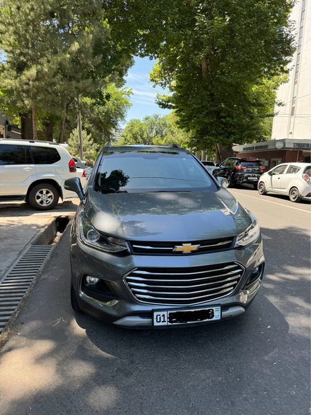 Tracker 1, ideal