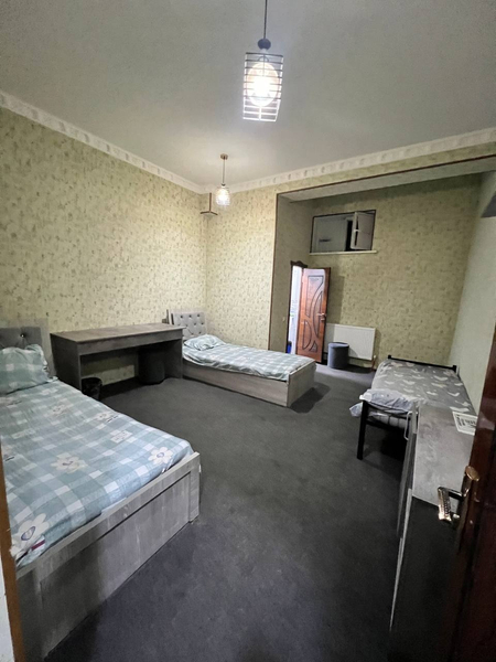 60 000 Arzon Hostel