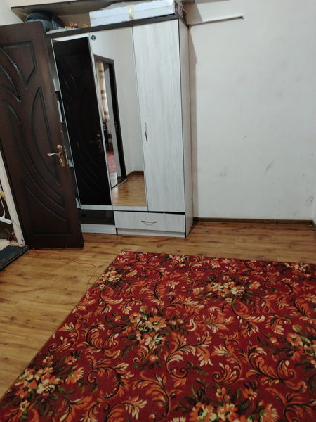 Аренда  Яшнабадский новостройки иззат 1 этаж можно студентов