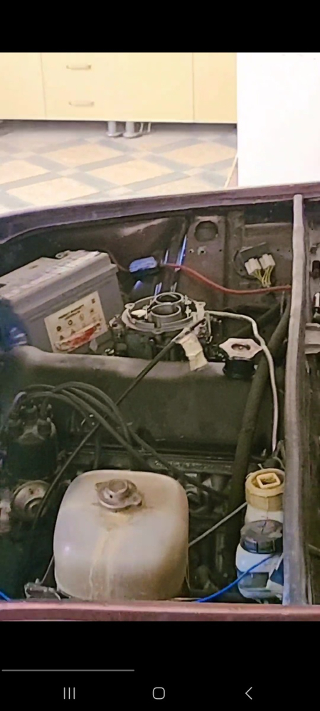 Lada 2106 sotiladi