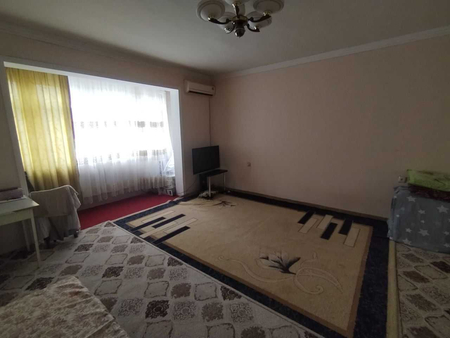 Паркентский рынок Двухкомнатная квартира . Яшнабад (J3128)