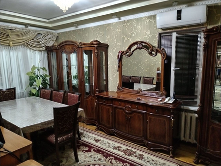Аренда.  Юнусабад.   9. Кв.  2. Комнатная