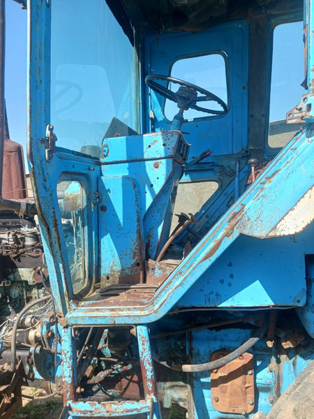 MTZ 80 sotiladi xolati yaxshi harajati yo‘q