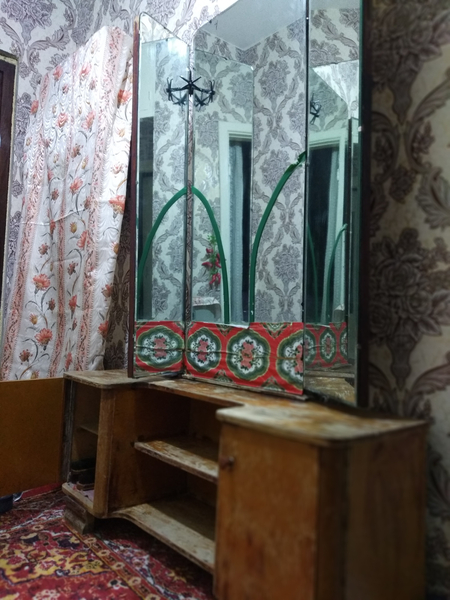 Трюмо .          Трюмо