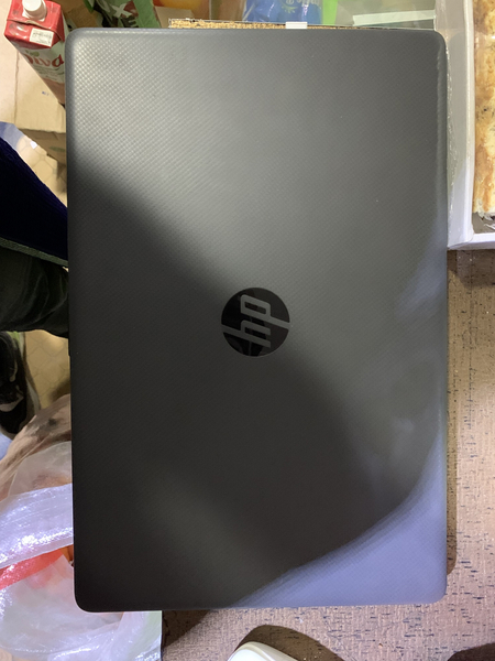hp noutbuk sotiladi ikki oy ishlatigan
