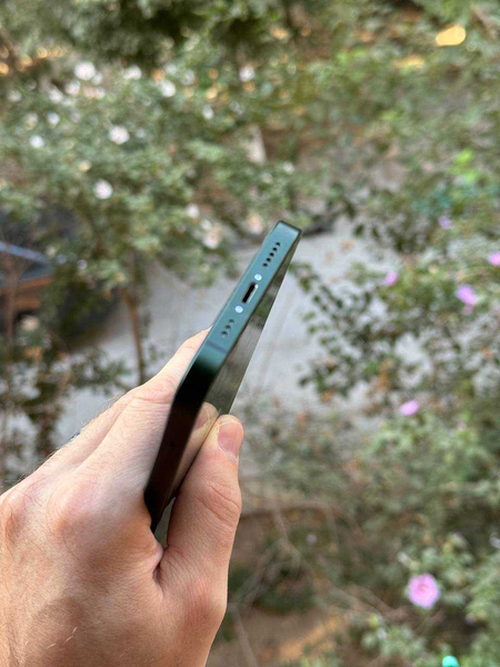 Айфон 13 128гб/iphone 13 128gb с коробкой и кабелем. Батарея 98%