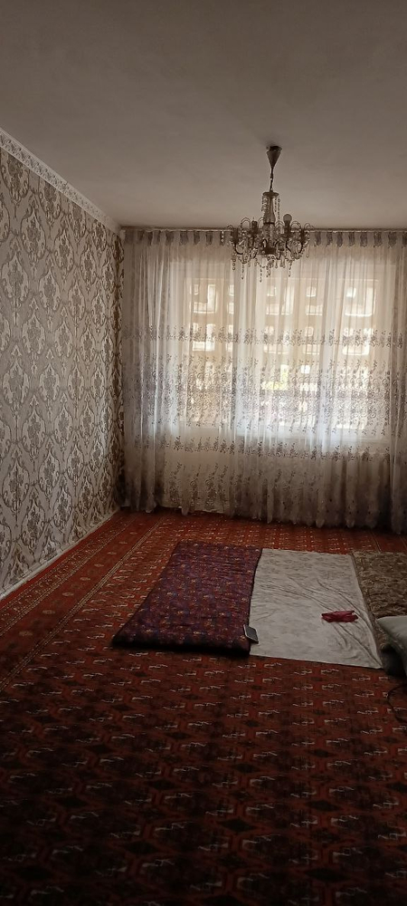 9 mkr 12 maktab yonida kvartira sotiladi