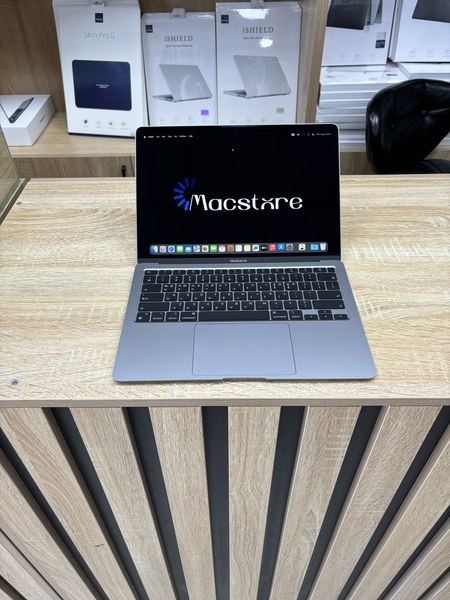 Macbook air 2020 M1 8/256Gb