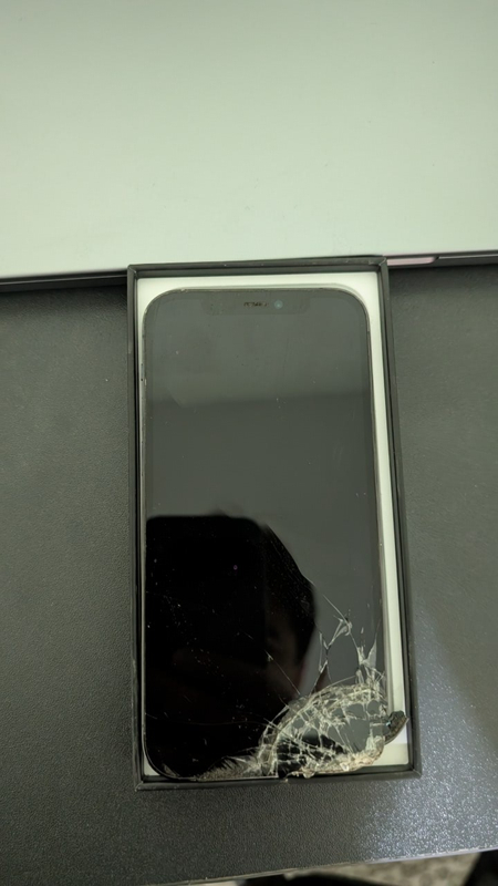 Iphone 12 pro (на запчасти)