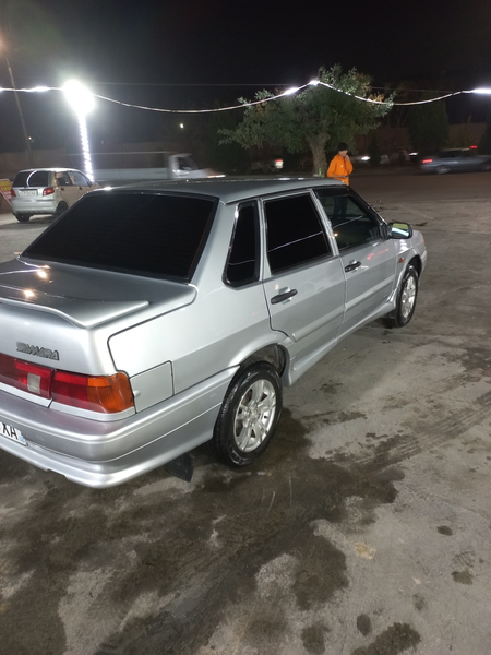 Vaz 2115 sotiladi