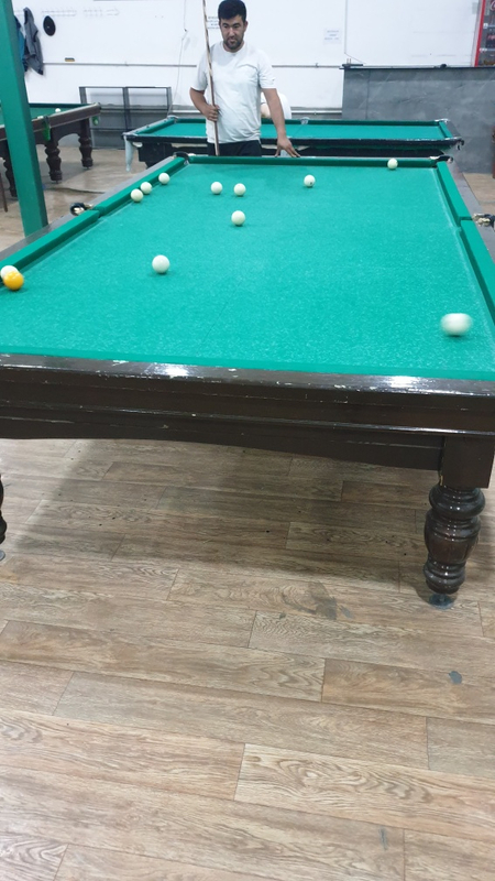 Bilyart stollar sotladi