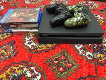 Продаётся PlayStation