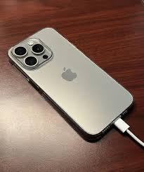 Iphone 15 pro natural titan 2 ta simkartali