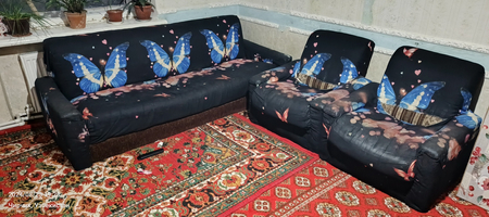 Divan va 2 ta kreslosi bilan sotiladi srochniy