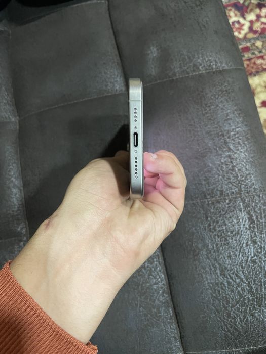 iPhone 15 pro max natural titanium 256