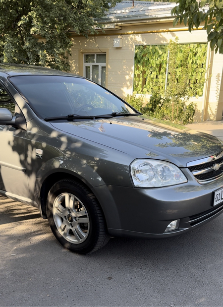 Lacetti 2013 1.6 sotiladi
