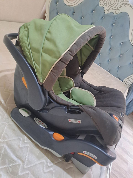 Автокресло «Chicco»