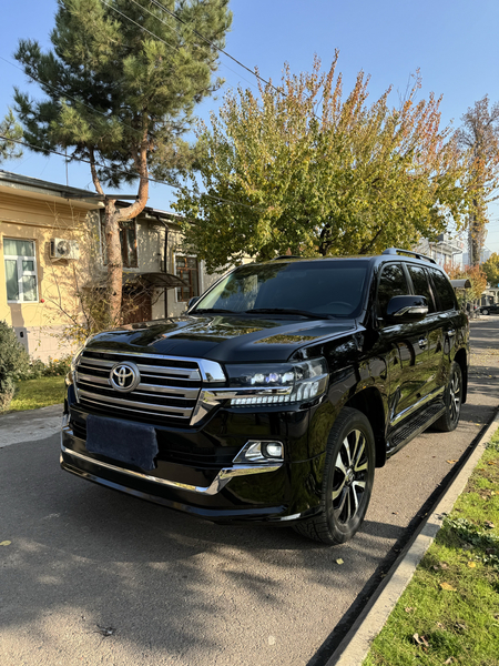 Toyota land kruzer 200