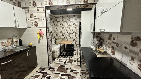 Продается 3 х комнатная квартира в хорощем районе