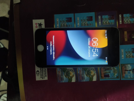 iphone SE sotiladi xolati ideal