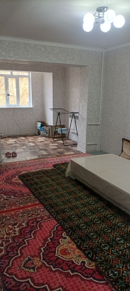 Продаю 2/3/5-Чилонзар 25кв. грузинская пл. 3×6 и 1×3 бал.