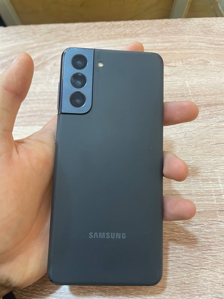 Samsung S21 ideal