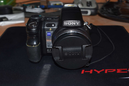 Sony Cyber-shot DSC-H9