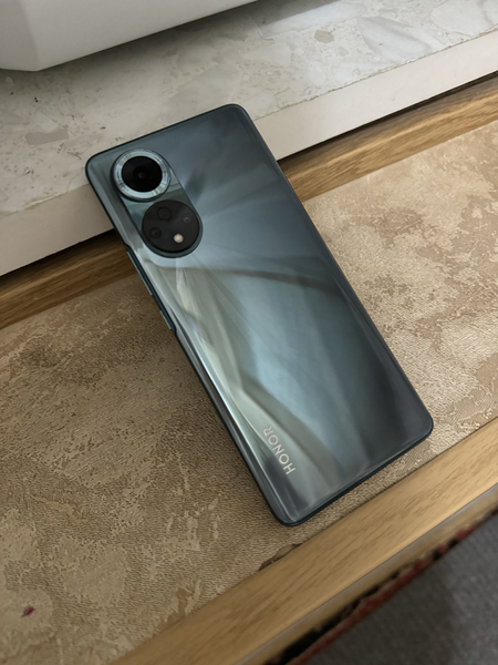 Продаю телефон Honor 50