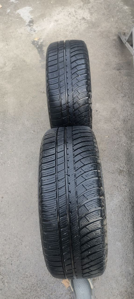 Диски радиус 215/55 R 16, состояние идеал