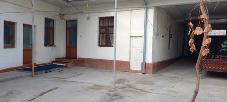 Продам дом на  участке  4 сотки в Мирабском районе   (ДИ140817)