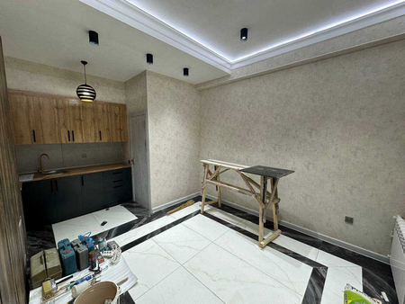 Продаётся Евро офис Ориентир: метро Айбек  75м2