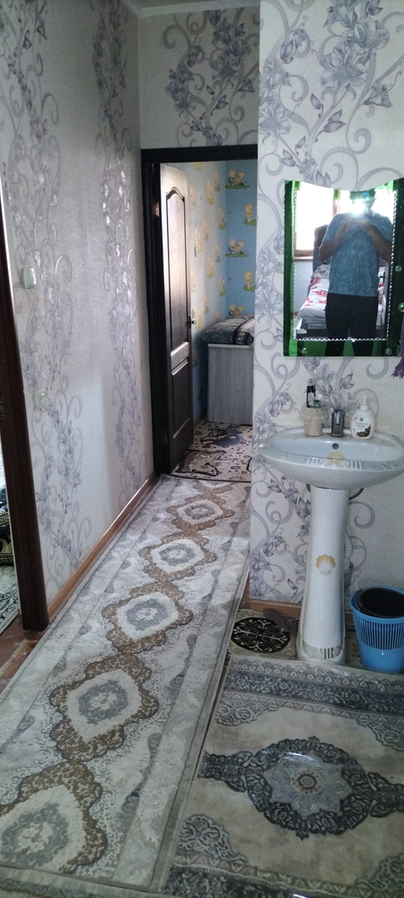 срочно продаеться 2 комнатная квартира