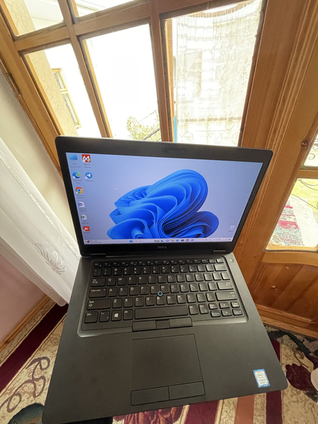 Dell latitude 5490